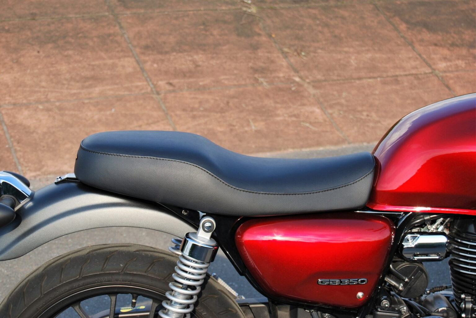 GB350/Sカフェレーサー化する方法は？総額の見積もりを算出 - とっちゃん.lab
